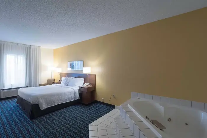 46 Best Ohio Hotels with Jacuzzi in Room ️ Romantic Stays